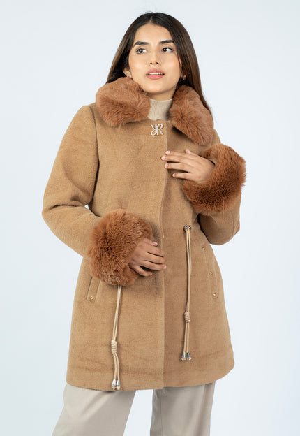 Moda Femenina: Estilo Formal y Casual para Mujeres Jóvenes – VANANA